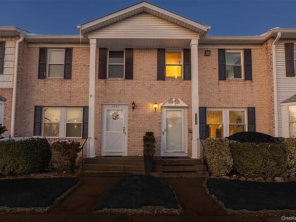 2899 Grand Avenue #5, Baldwin, NY 11510 | Zillow