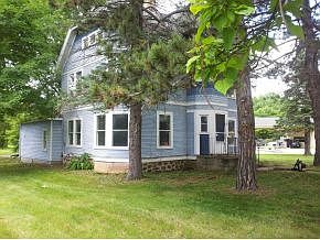 511 Depot St, Manawa, WI 54949 | Zillow