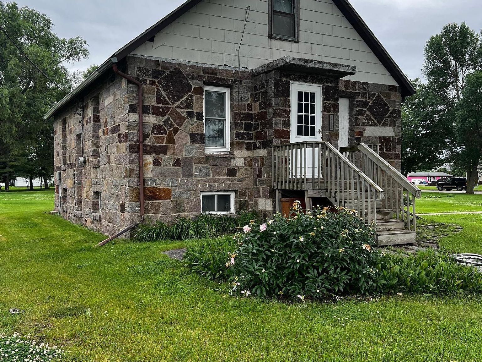 101 1st Ave, Bellingham, MN 56212 | Zillow