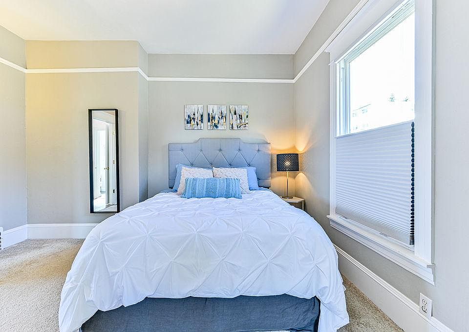 822 6th Ave N - 822 6th Ave N Seattle WA | Zillow