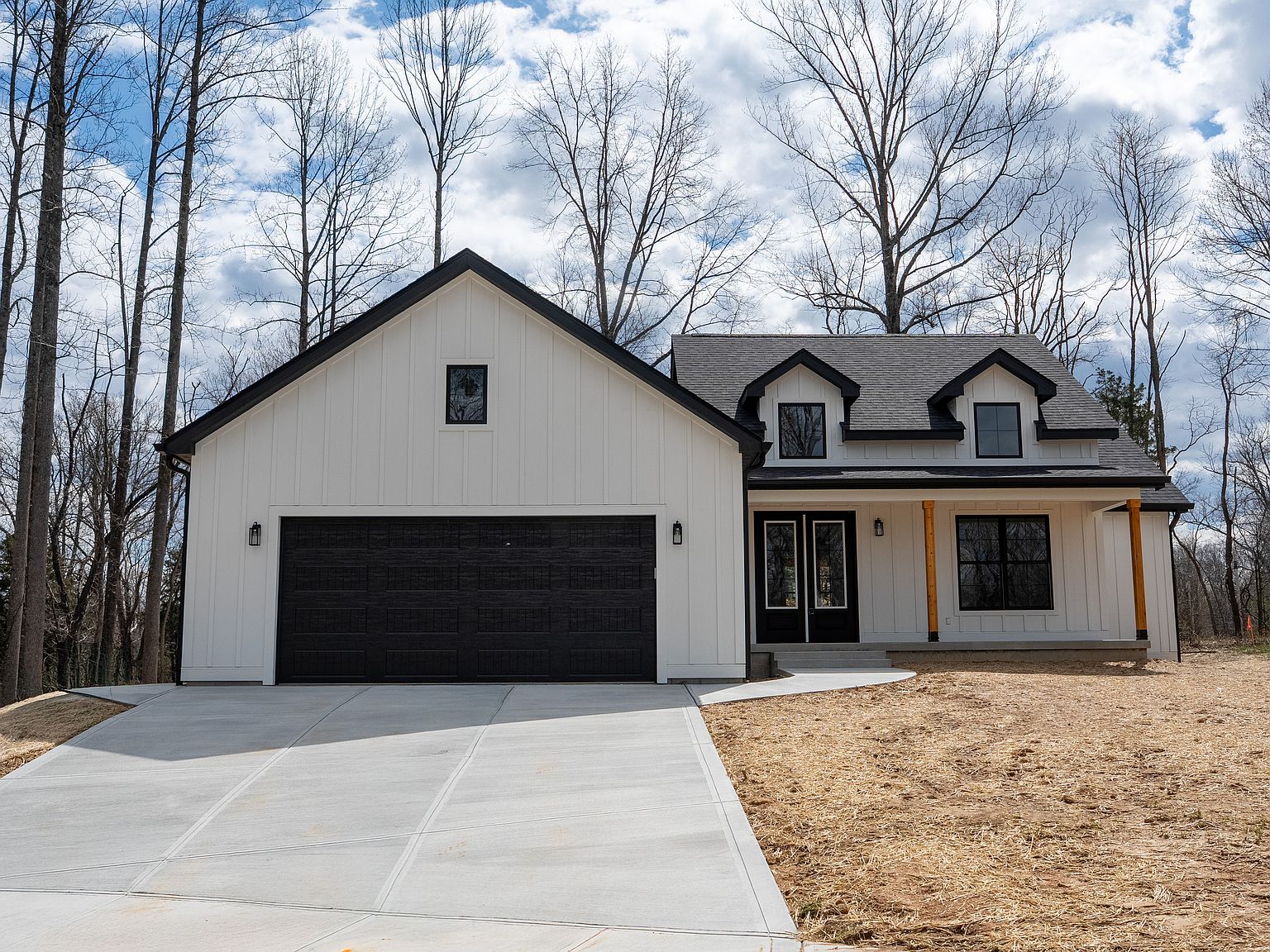 5123 Oak Ridge Pl, Columbus, IN 47201 | MLS #22029106 | Zillow