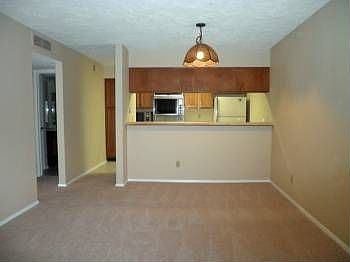 7313 Gulf Fwy APT 611, Houston, TX 77017 | Zillow