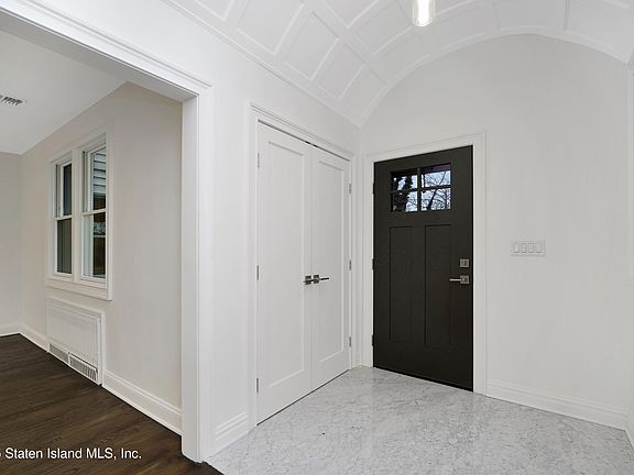 83 Meisner Ave, Staten Island, NY 10306 | Zillow