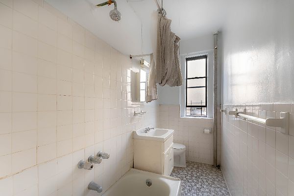 170 Vermilyea Avenue #3G in Inwood, Manhattan | StreetEasy
