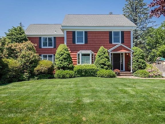 312 Riverside Dr, Riverhead, NY 11901 | MLS #3320836 | Zillow