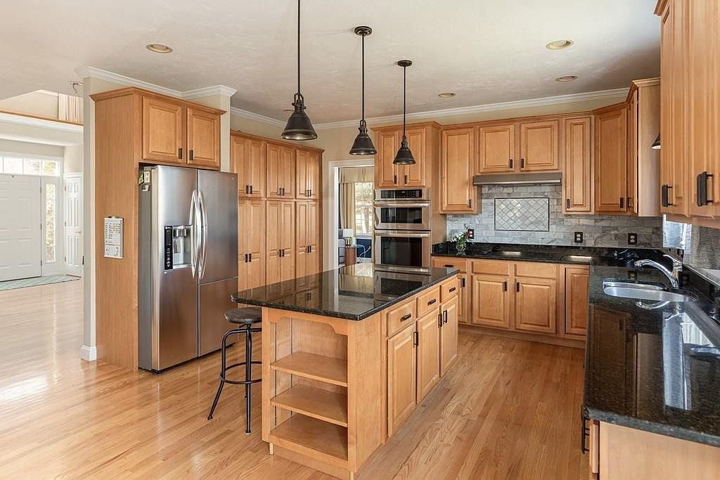 26 Falcon Ridge Dr, Hopkinton, MA 01748 | Zillow