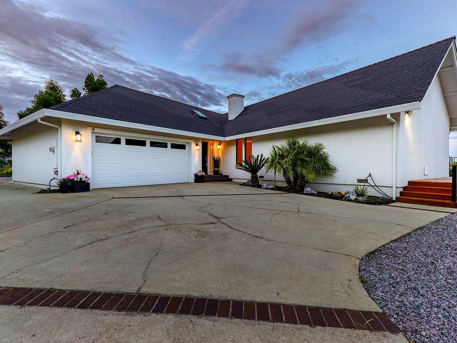 8454 Crown Way, Redding, CA 96001 | MLS #24-1620 | Zillow