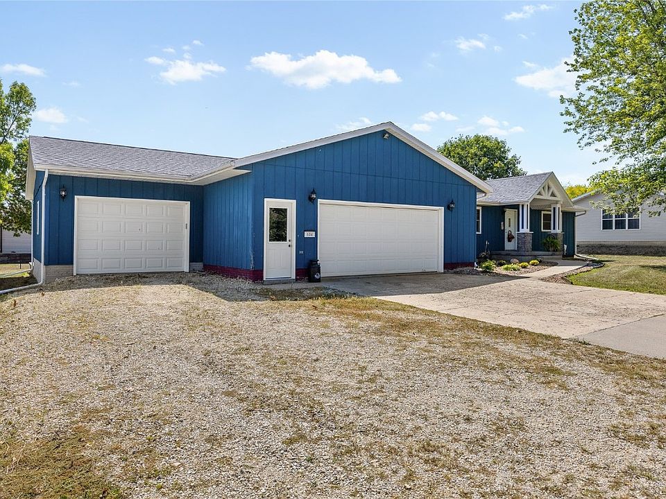 604 3rd Ave E, Coggon, IA 52218 | MLS #2305738 | Zillow