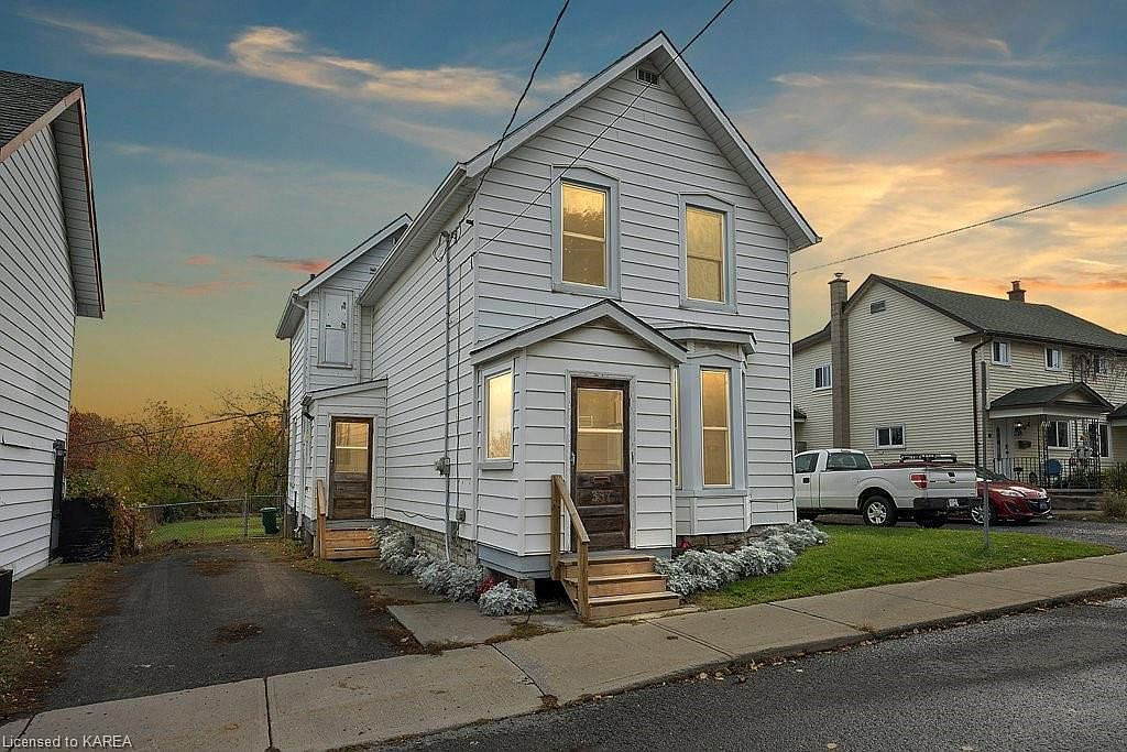 337 Sydenham St, Kingston, ON K7K 3N1 | MLS #40505388 | Zillow