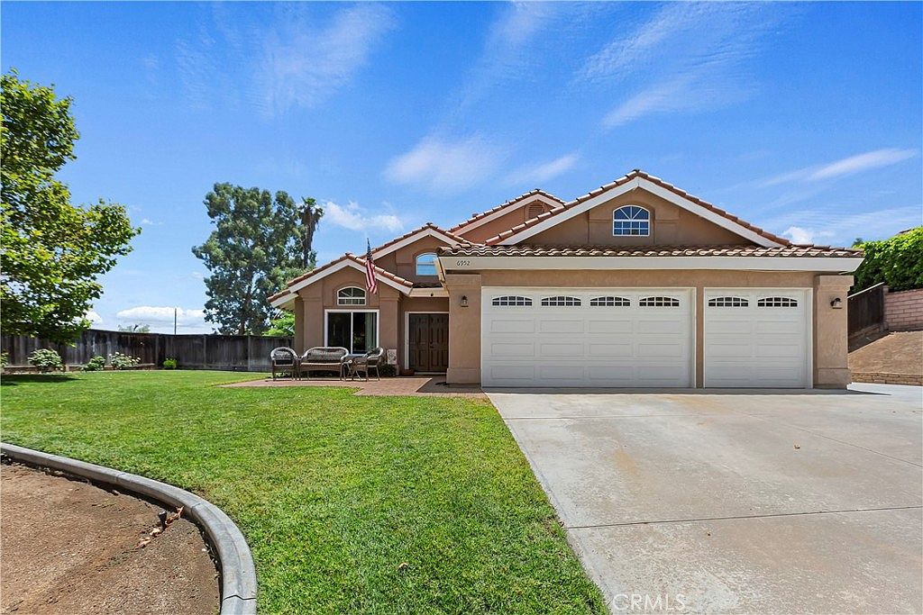6952 Mission Grove Pkwy N, Riverside, CA 92506 | MLS #IV23133493 | Zillow