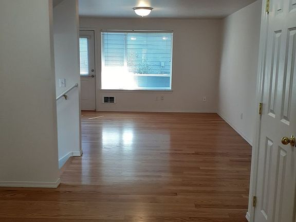 1211 NE 135th St, Seattle, WA 98125 | Zillow