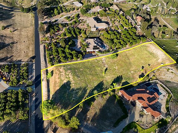41425 Via Del Toronjo #C, Temecula, CA 92592 | MLS #SW26054476 | Zillow
