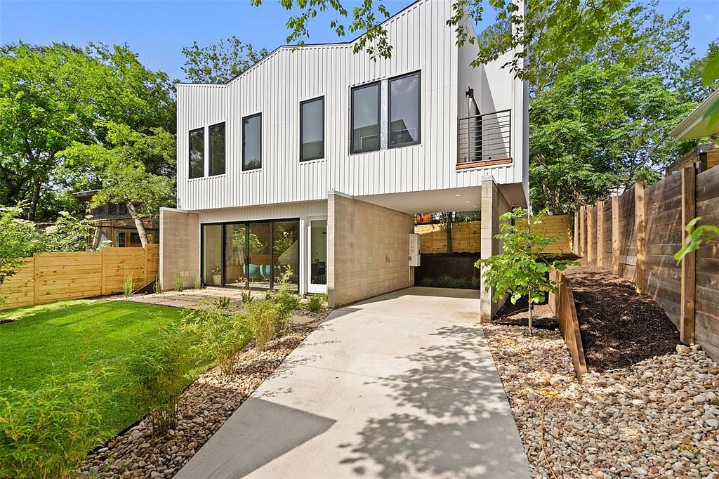 1206 Luna St #2, Austin, TX 78721 | Zillow