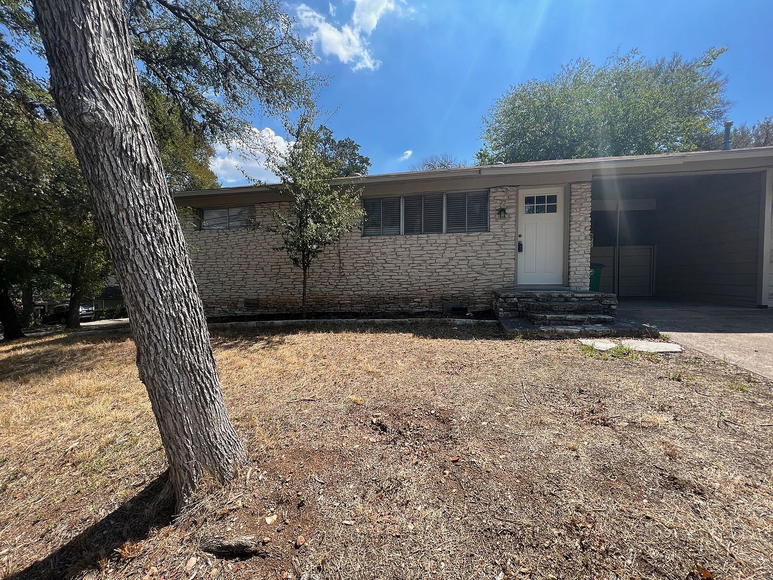 907B Possum Trot St, Austin, TX 78703 | Zillow