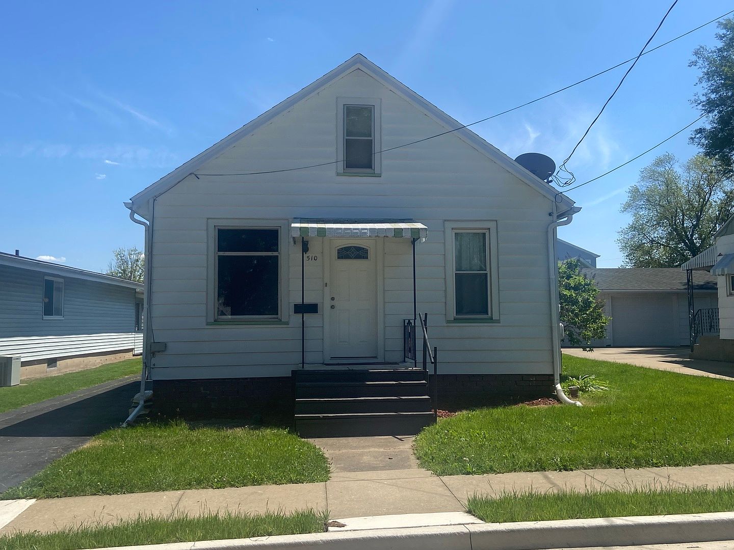 510 9th St, Peru, IL 61354 | Zillow