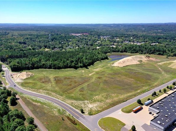 Black River Falls WI Luxury Homes For Sale - 44 Homes | Zillow