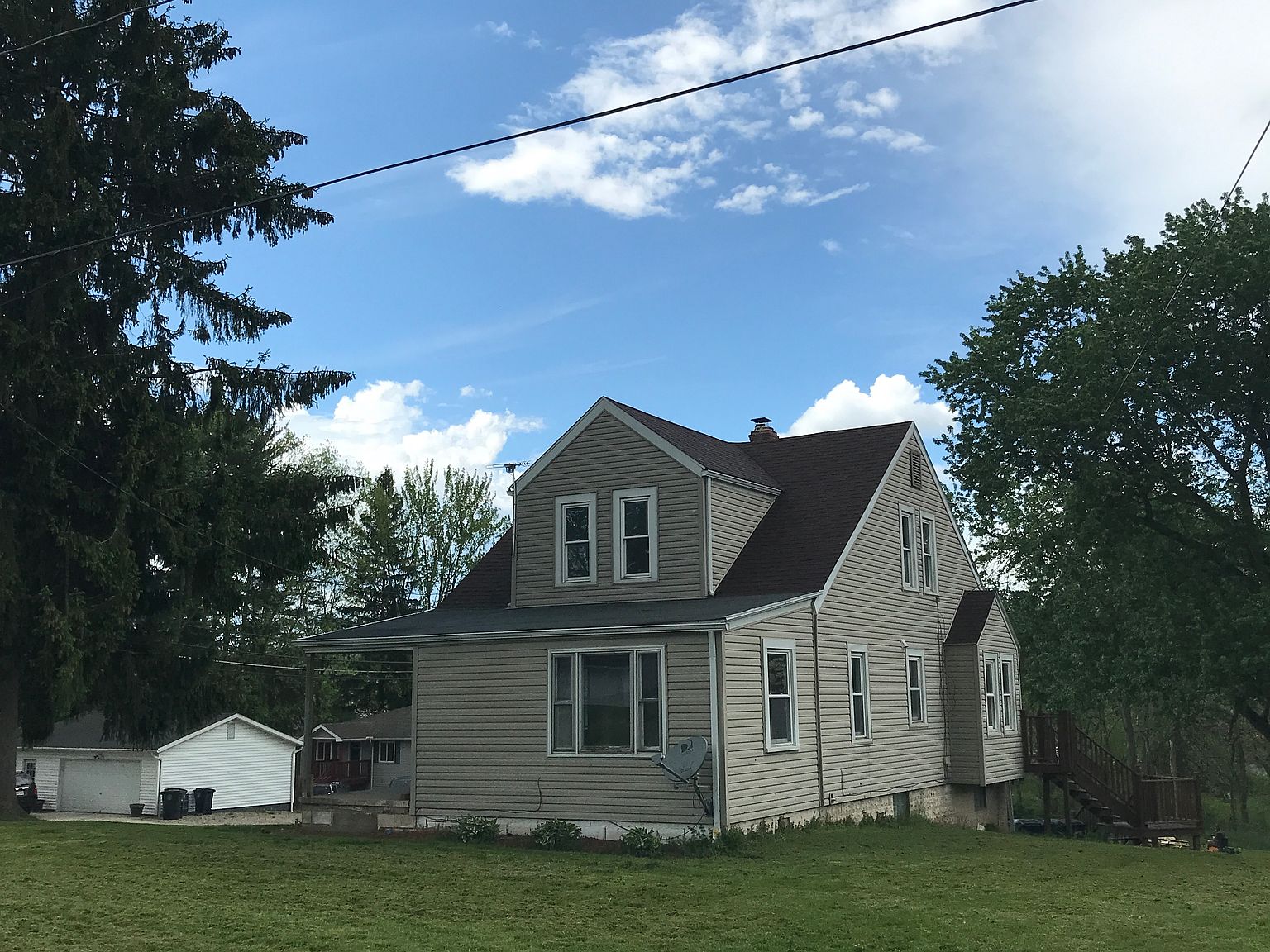 2325 Congo St #1, Akron, OH 44305 | Zillow