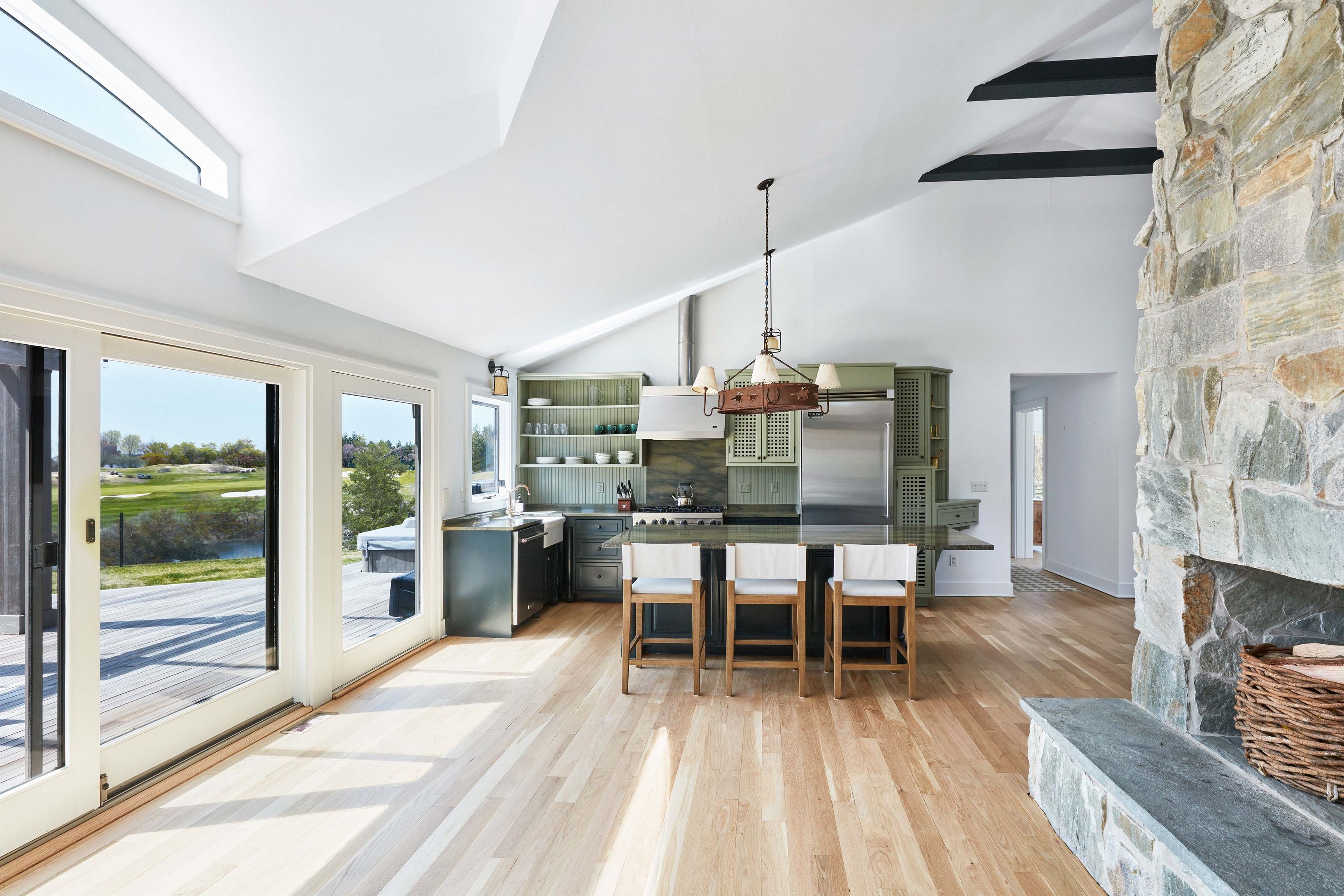 1011 Scuttle Hole Rd, Water Mill, NY 11976 | Out East