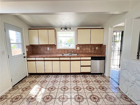 17023 E Nubia St, Covina, CA 91722 | Zillow