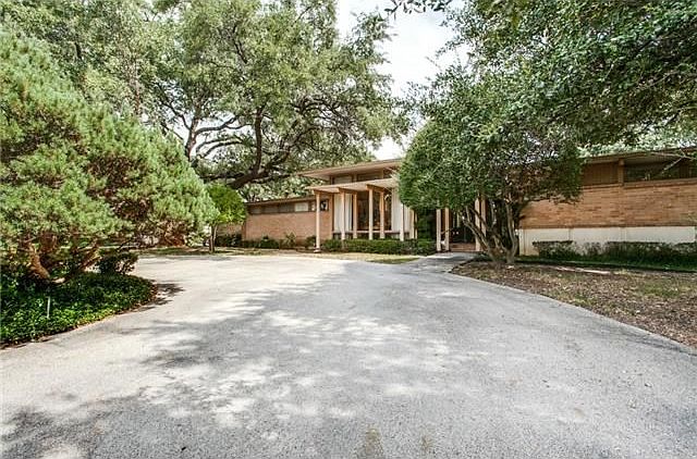 10110 Daria Dr, Dallas, TX 75229 | Zillow