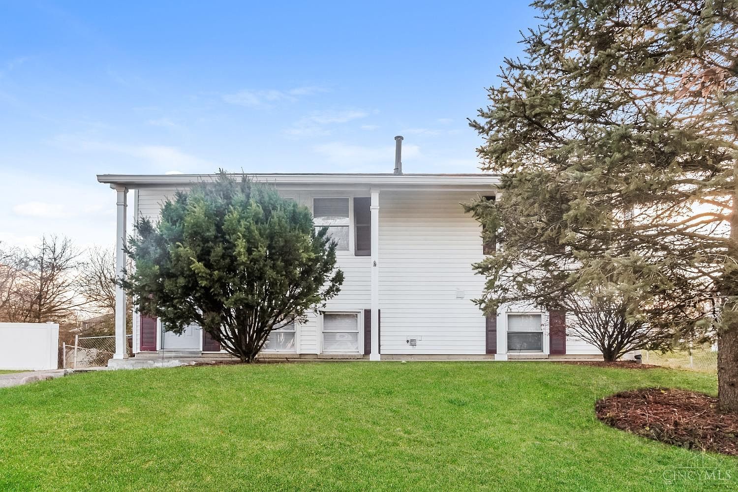 2937 Wheatfield Dr, Cincinnati, OH 45251 | Zillow