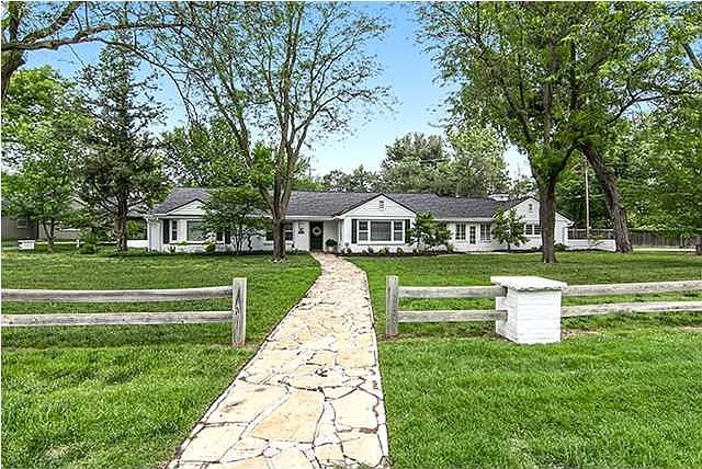 50 E Norfolk Dr, Wichita, KS 67206 | Zillow