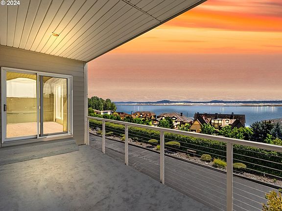 6903 SE Riverside Dr APT 2, Vancouver, WA 98664 | Zillow