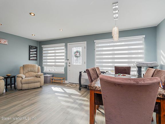 383 Maguire Ave, Staten Island, NY 10309 | MLS #2500389 | Zillow