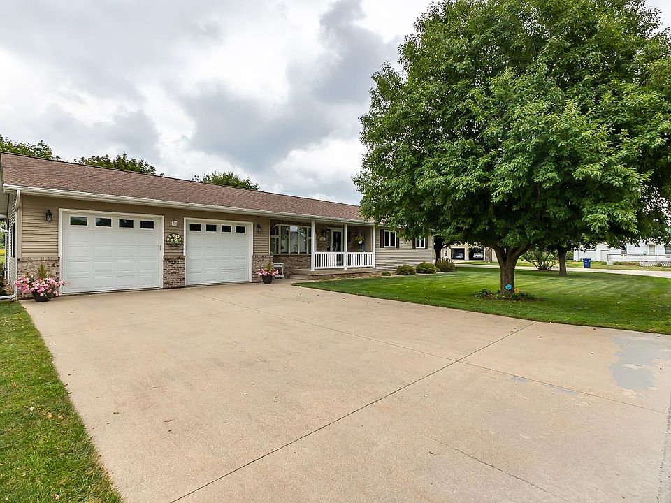 720 Worth St, Lamont, IA 50650 | Zillow