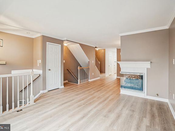 2406 Simpkins Farm Dr, Herndon, VA 20171 | Zillow