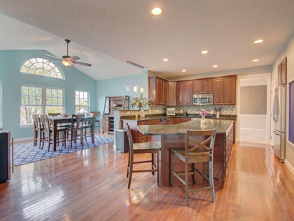 5554 Falling Wood Ct, Milford, OH 45150 | MLS #1788412 | Zillow