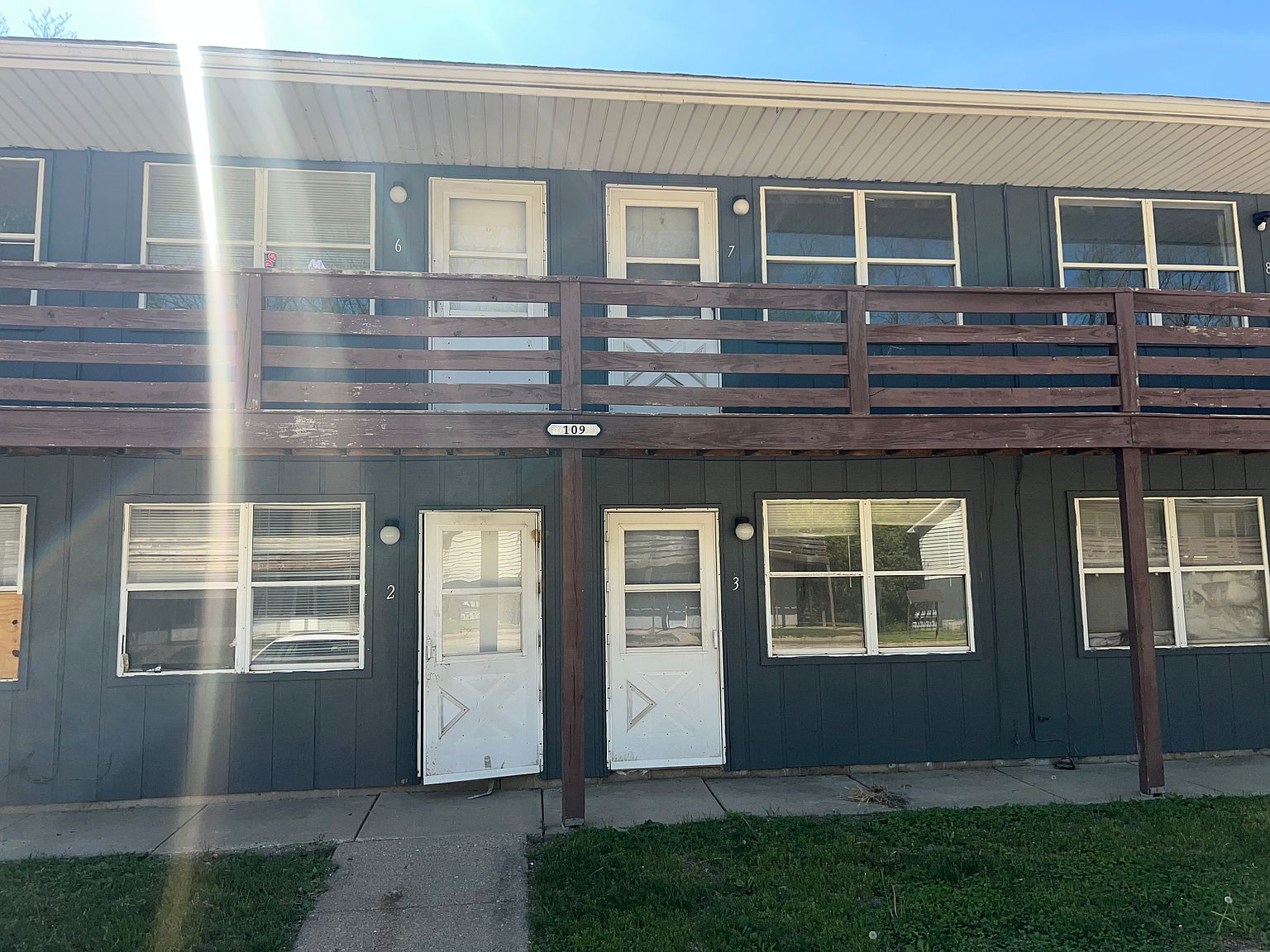 109 Parkview Ct #6, Pekin, IL 61554 | Zillow