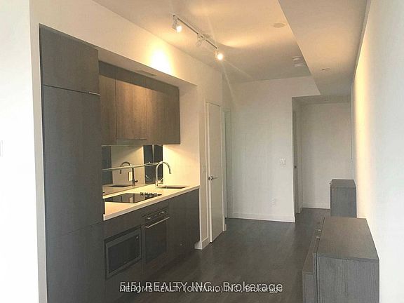 215 Queen St W UNIT 905, Toronto, ON M5V 1Z4 | Zillow