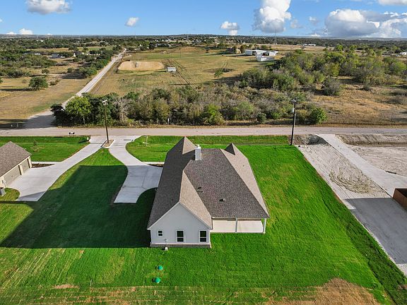 3909 Old Springtown Rd, Springtown, TX 76082 | MLS #20615312 | Zillow