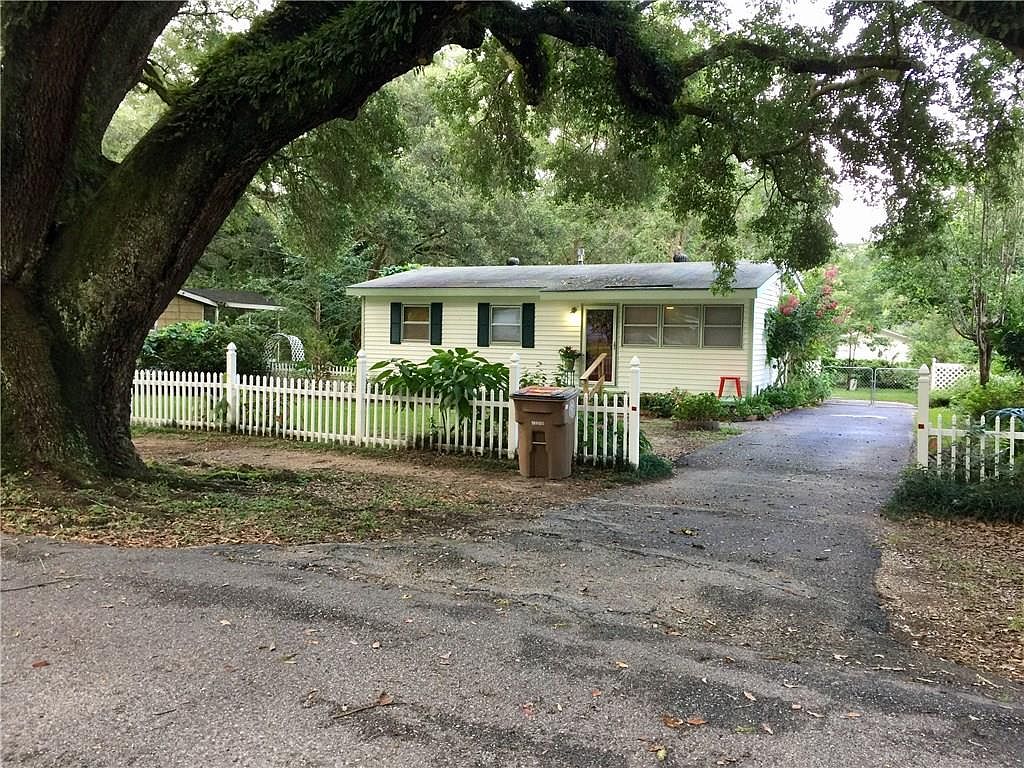 1450 Roderick Rd, Mobile, AL 36618 | Zillow