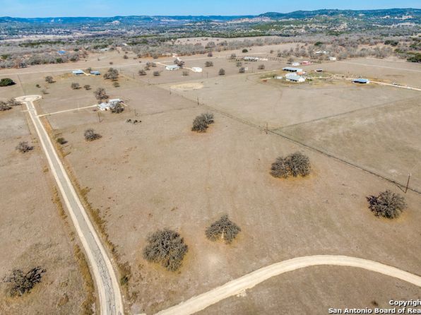 Medina Real Estate - Medina TX Homes For Sale | Zillow