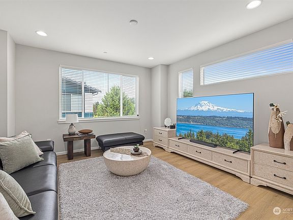 13181 83rd Lane S, Seattle, WA 98178 | Zillow