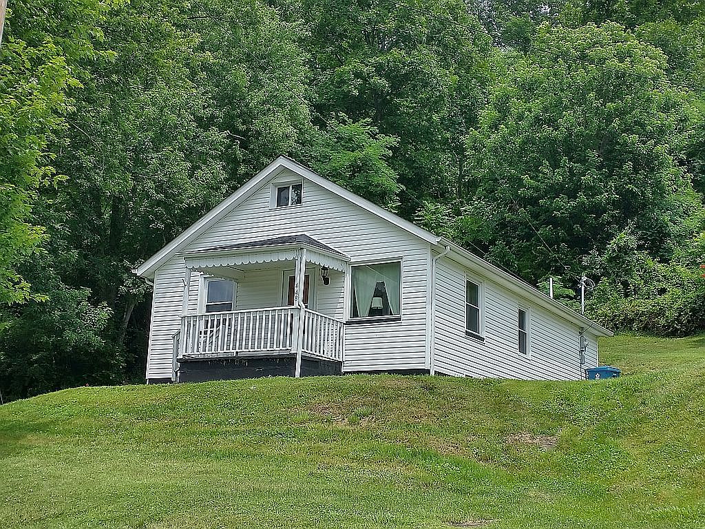 6633 Sanns Dr, Lesage, WV 25537 | Zillow