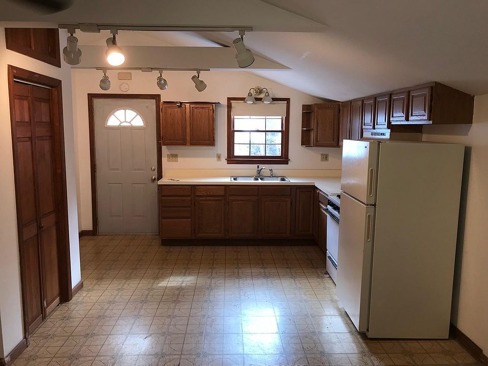 42 Miry Brook Rd, Danbury, CT 06810 | Zillow