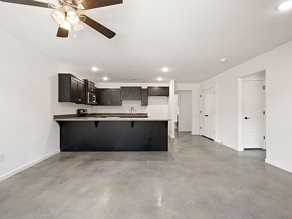 809 Supreme Ct #809, Jacksonville, AR 72076 | Zillow