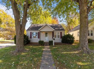 454 N Library St, Waterloo, IL 62298 | Zillow