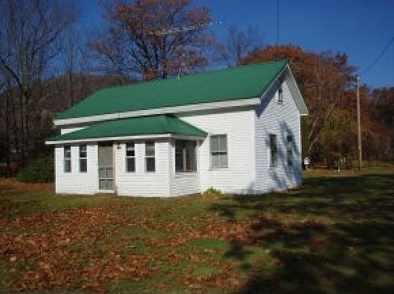 324 Depot St, Rumney, NH 03266 | Zillow