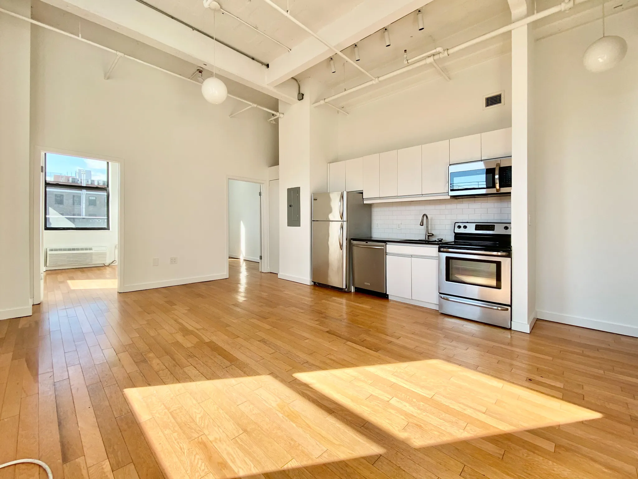 44 Berry Street #3 in Williamsburg, Brooklyn | StreetEasy