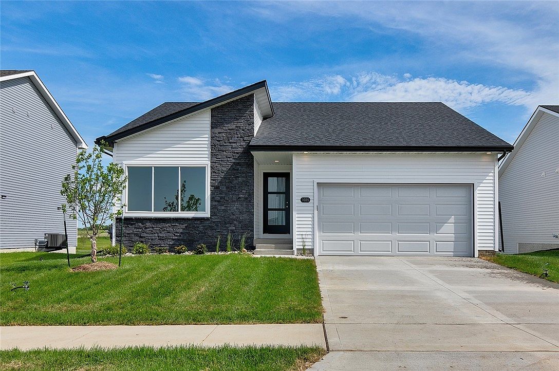 1035 Hamilton Rd, Waukee, IA 50263 | Zillow