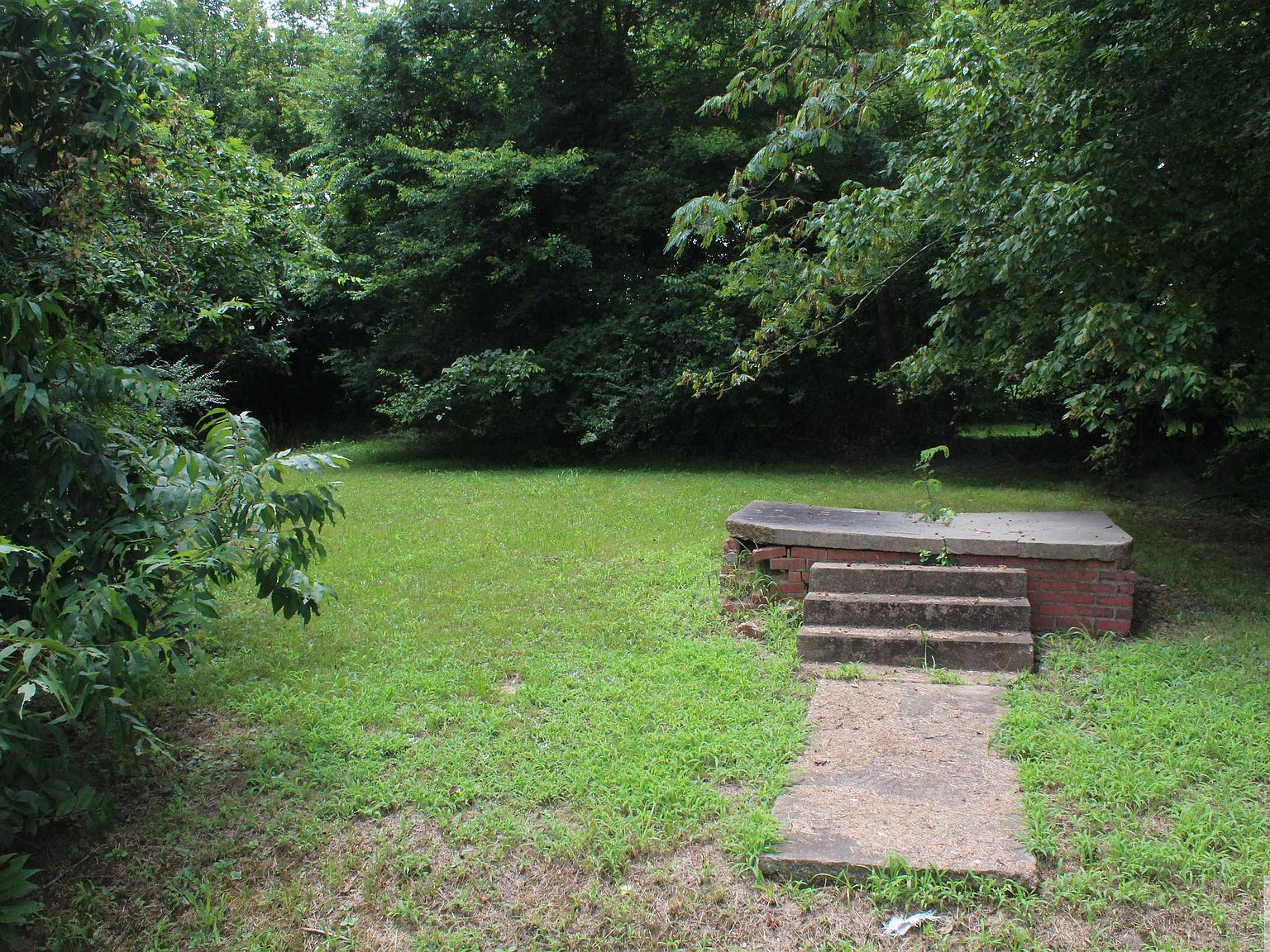 413 E Hayward St, Hope, AR 71801 | Zillow