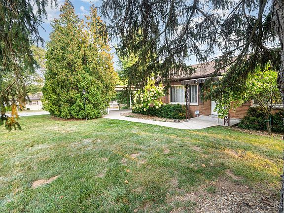 5025 Boomer Rd, Cincinnati, OH 45247 | Zillow