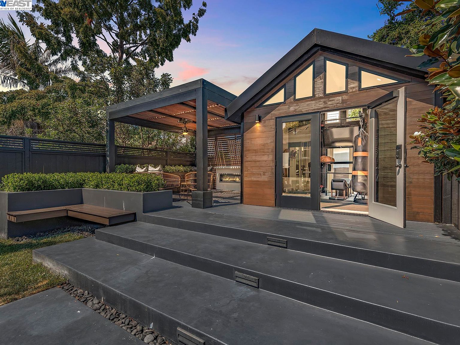 1134 53rd St, Oakland, CA 94608 | Zillow