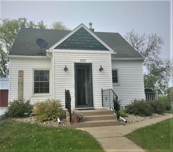 220 Green St W, Waterville, MN 56096 | MLS #6373271 | Zillow