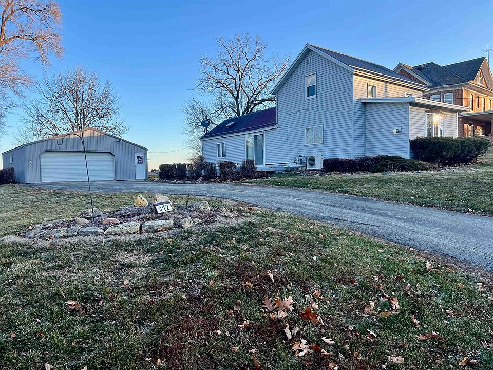 412 2nd St, Colesburg, IA 52035 | Zillow