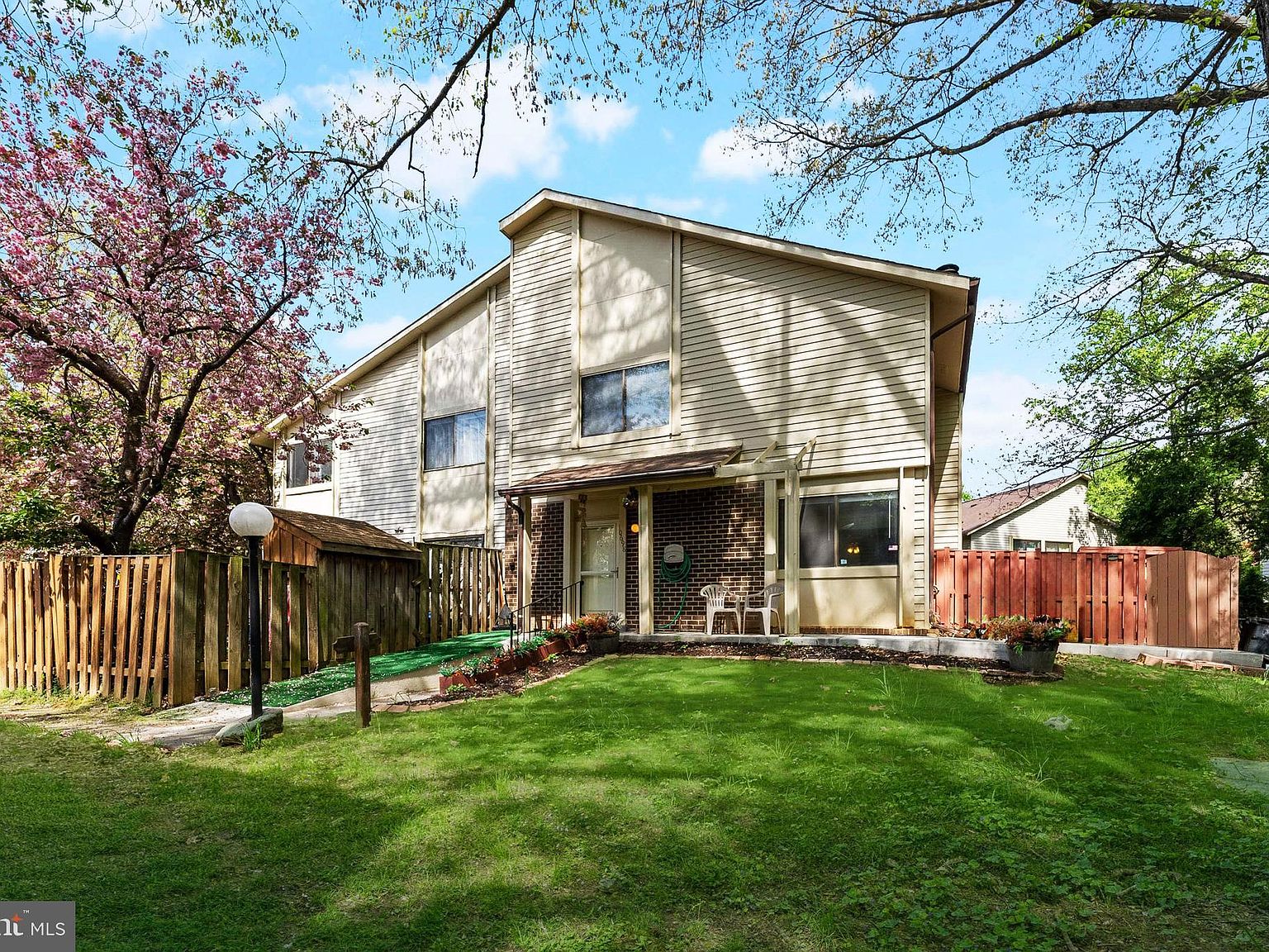 10698 Spring Oak Ct, Burke, VA 22015 | MLS #VAFX2136344 | Zillow